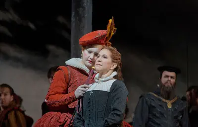 An opera of duelling divas