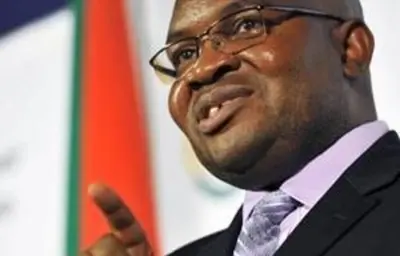 Public-sector unions accept govt wage offer
