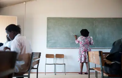 Testing the ‘glass cliff’ theory at school
