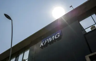 KPMG expects 400 people to leave as auditor reshapes business