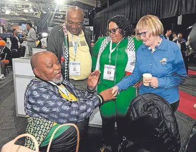 Unity government over first hurdle as CR awaits second term